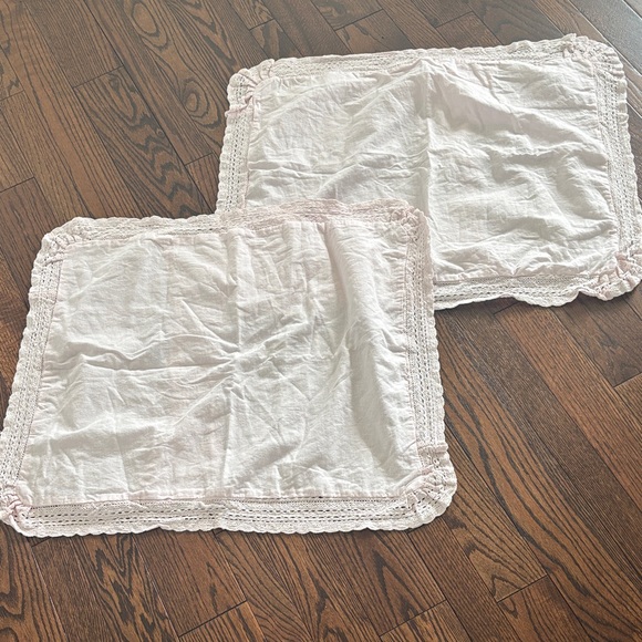 Bedding | Elegant White Lace Trim Pillowcases | Poshmark